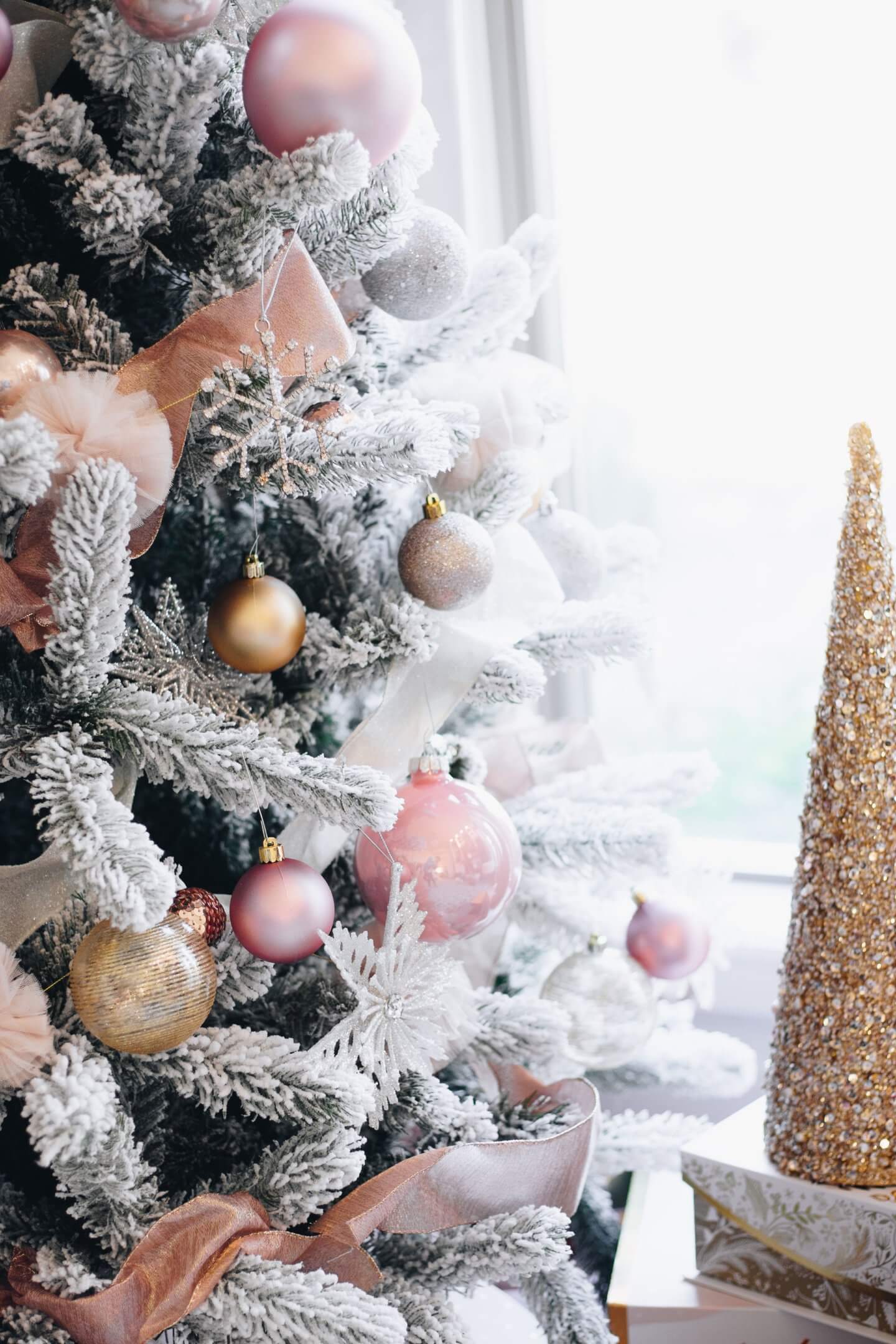 Blush Christmas Tree Reveal + 2021 Gift Guide - The Double Take Girls