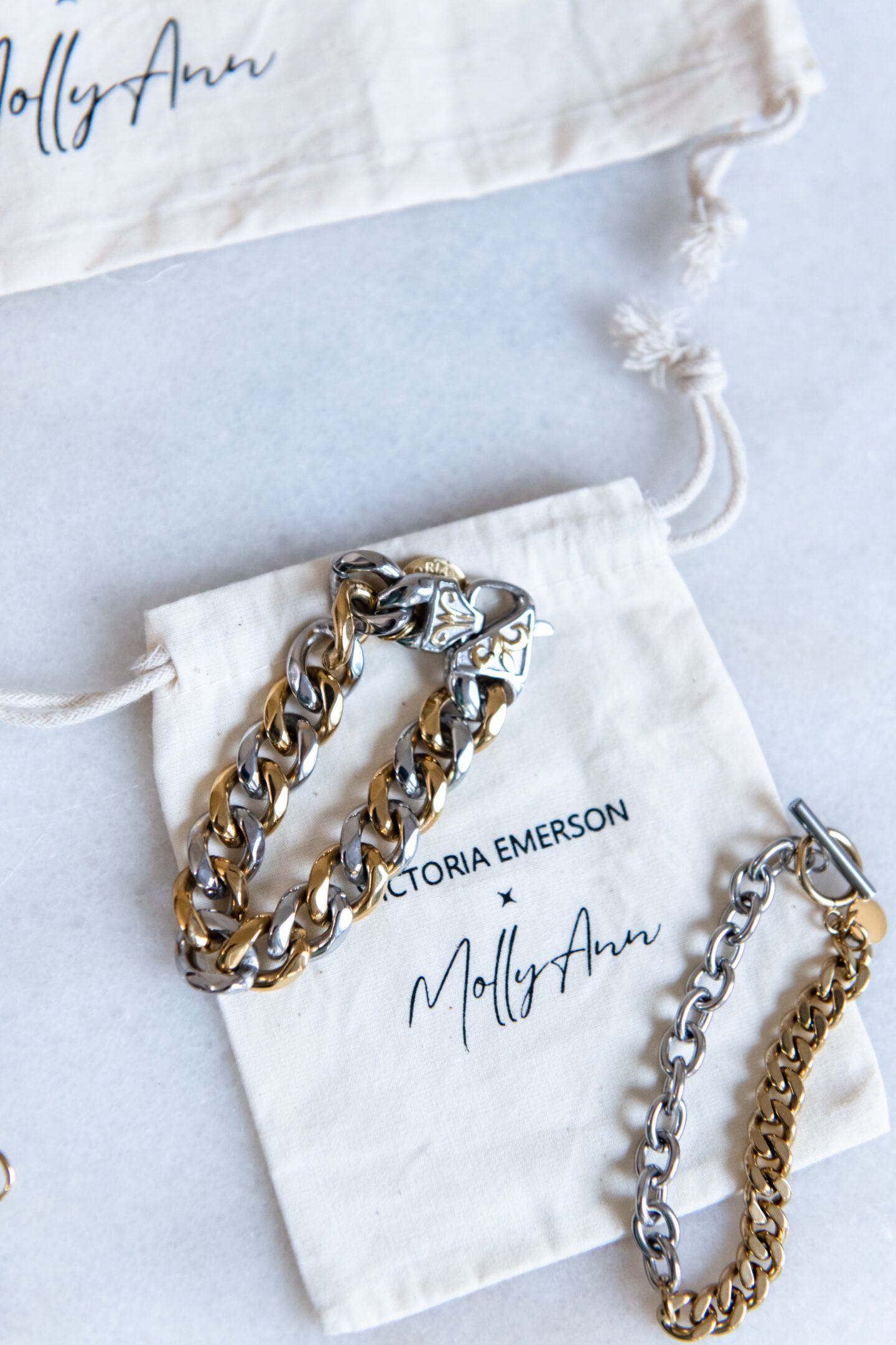 Victoria Emerson x Molly Ann Collection Live! - The Double Take Girls